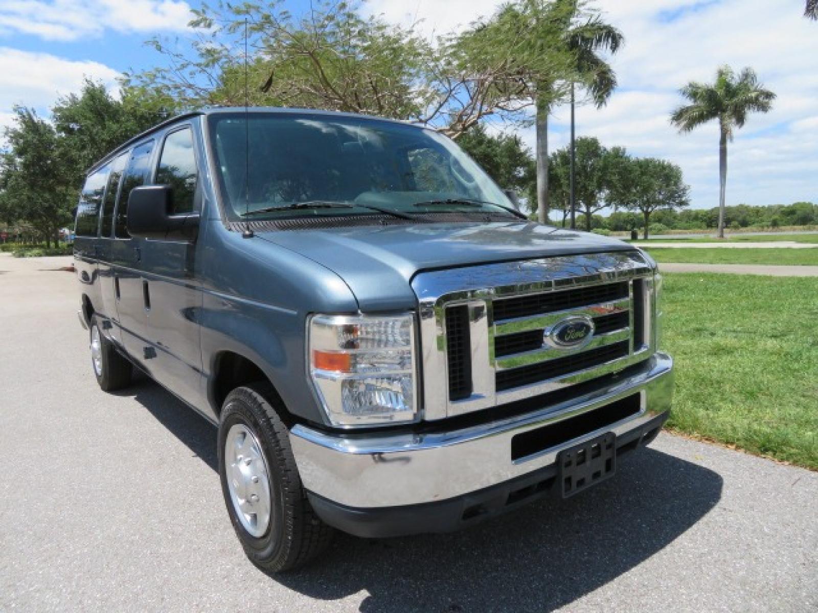 Supreme Motors 2 - 2013 Ford E-Series Wagon E-150 XLT